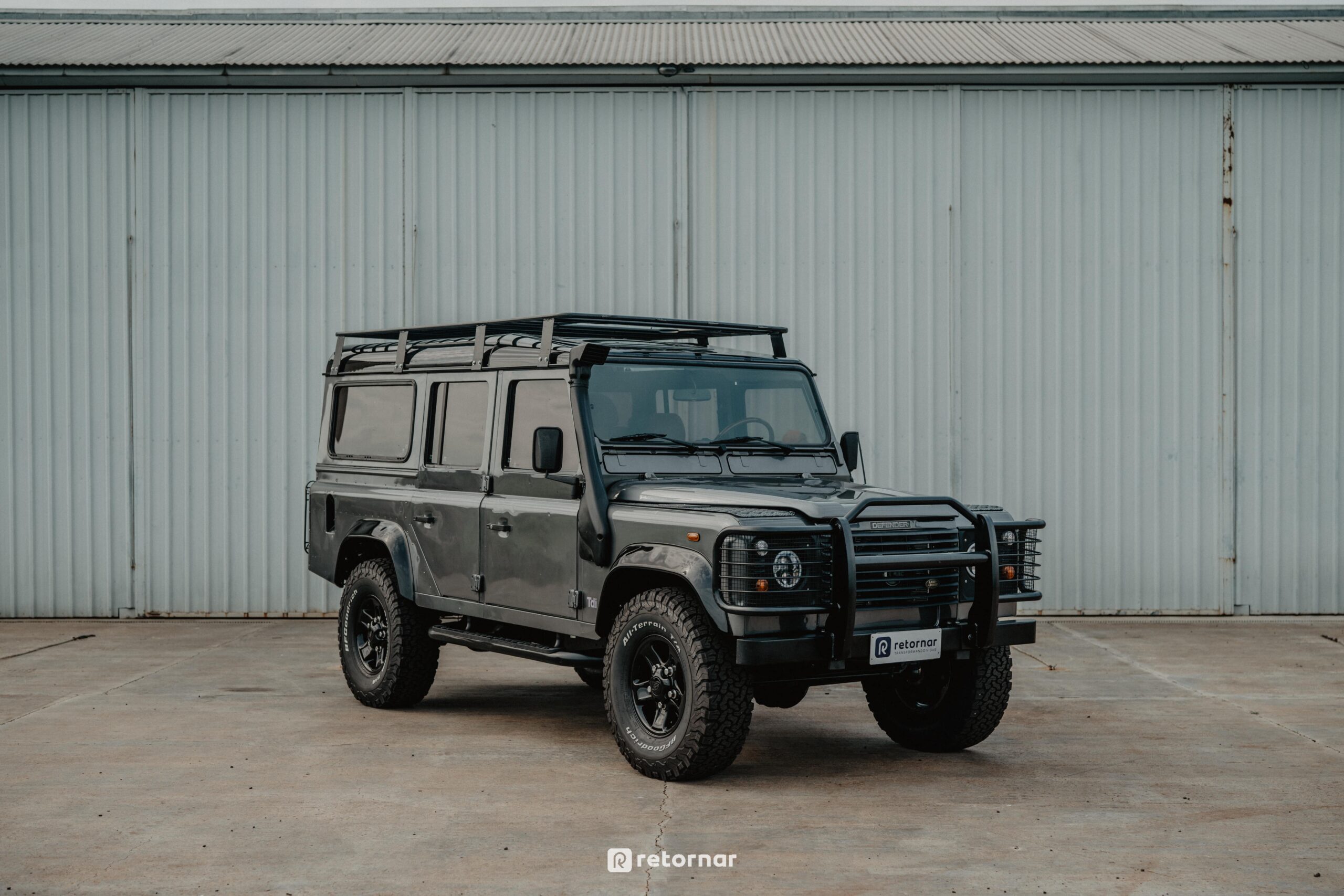 Land Rover Defender 110 da Retornar - Retornar