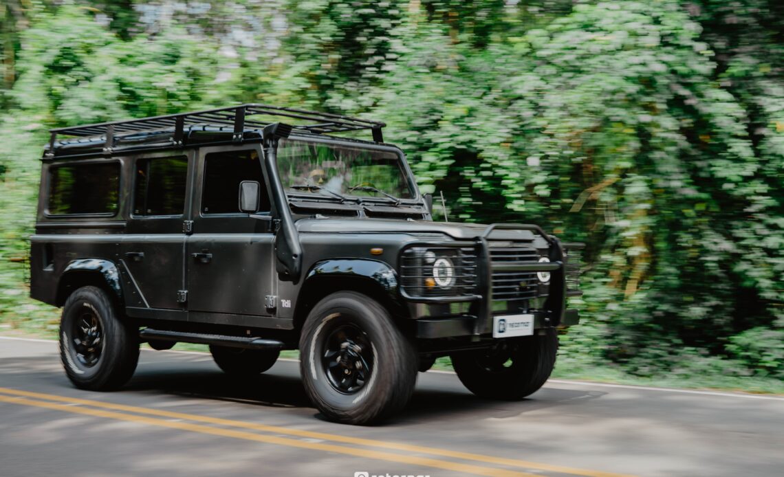 4 Curiosidades sobre o Land Rover Defender - Retornar - Transformando Vidas