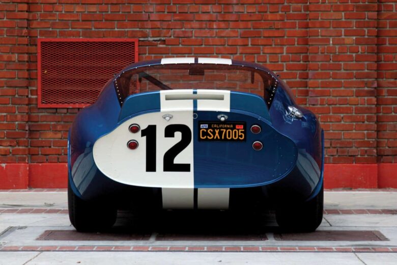 Shelby Cobra Daytona: O Clássico que Fez História nas Pistas - Retornar - Transformando Vidas